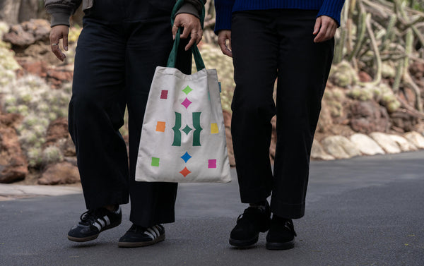 HUNTINGTON H COLORS TOTE - The Huntington Store
